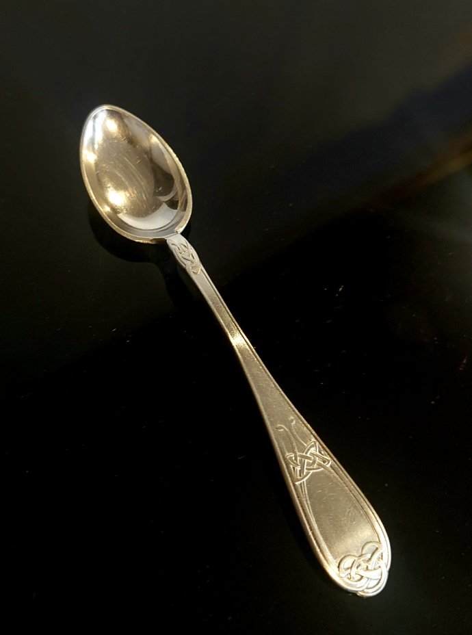 Ложка кофейная с изящным декором в стиле модерн, металл, Clement Berg ...