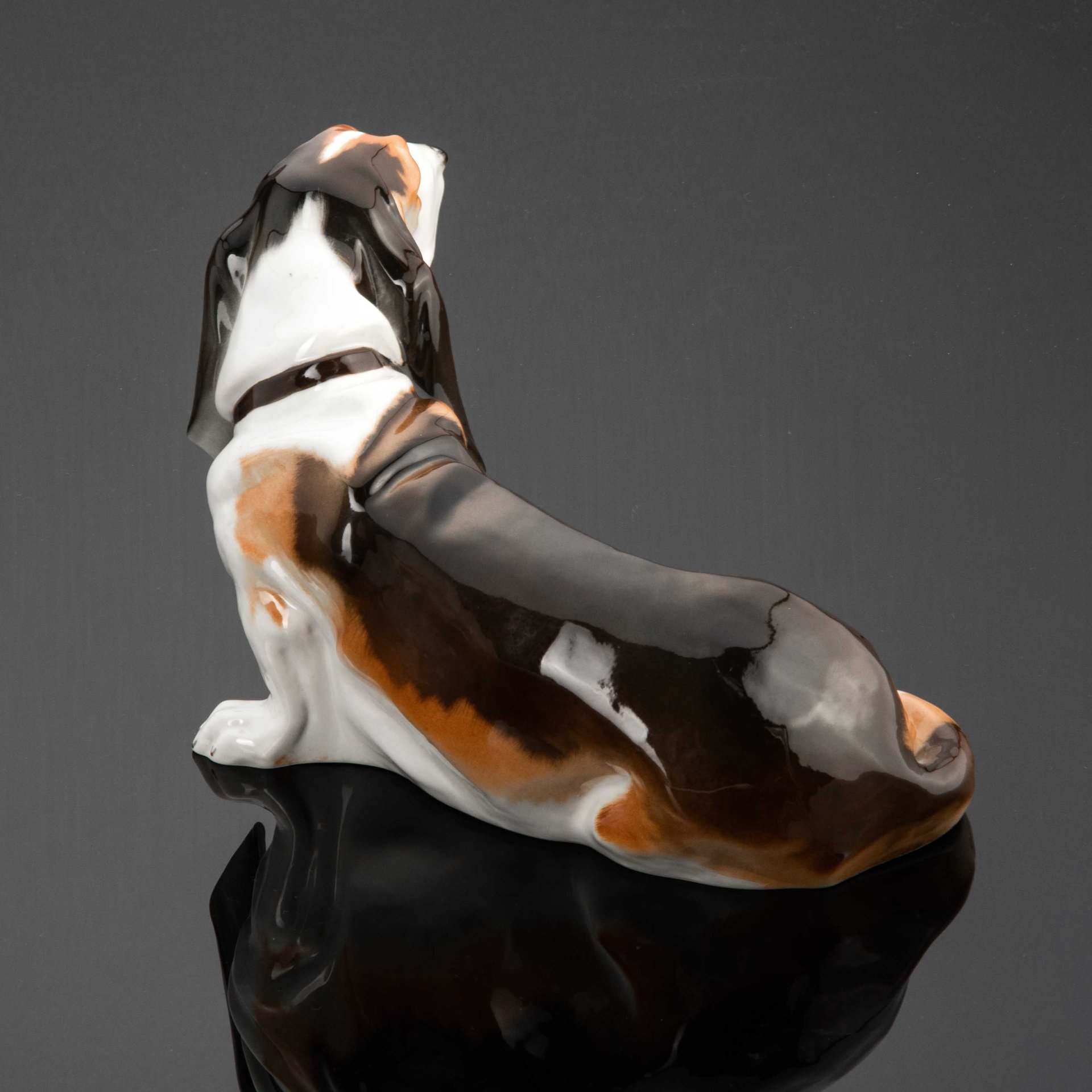 Статуэтка "Бассет", фарфор, роспись, Ленинградский фарфоровый завод ...