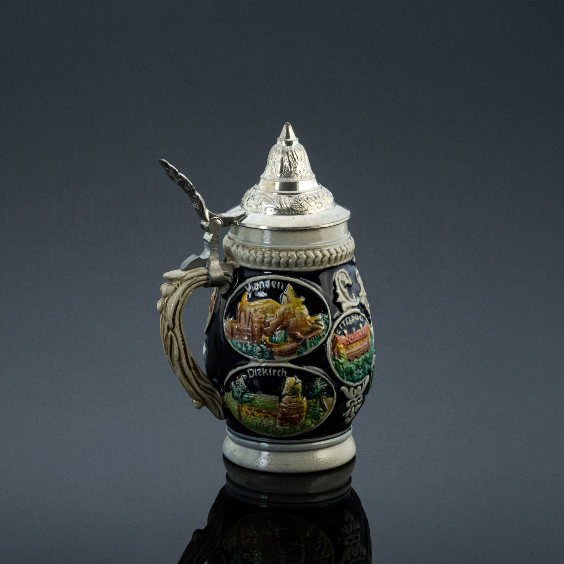 Кружка - "stein" пивная (малая) , с декоративной крышкой, с видами ...