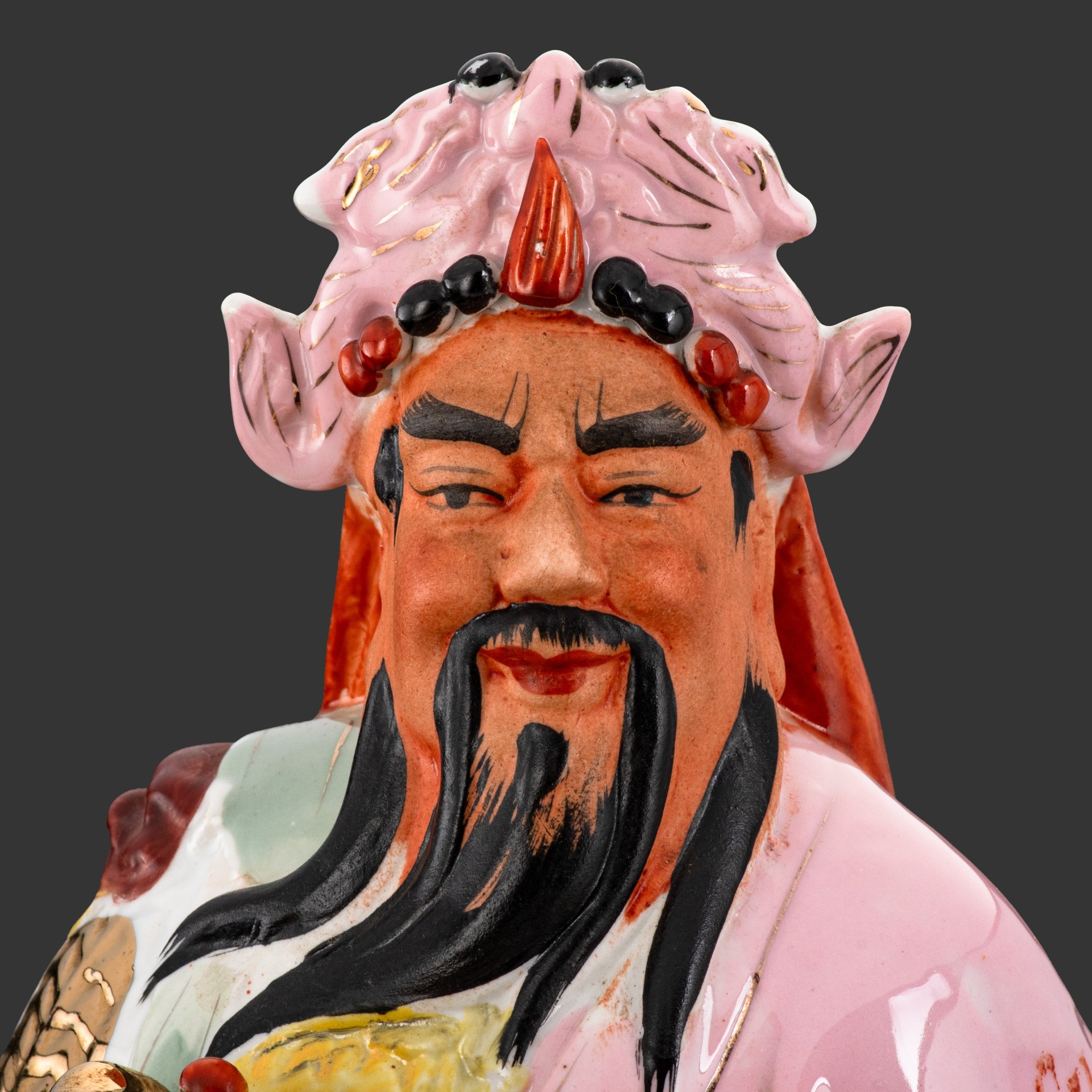 Статуэтка "Цай-шэнь" (财神/財神, «Бог богатства»), фарфор, крытье, роспись, золочение, Китай, 1950 ...