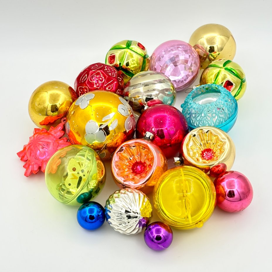 Набор ёлочных игрушек "Шары" различной расцветки (полупрозрачные ...
