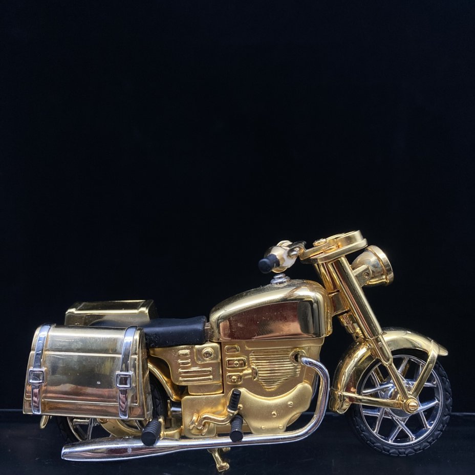 Часы настольные в виде ретро мотоцикла, металл, 1990-2010 гг ...