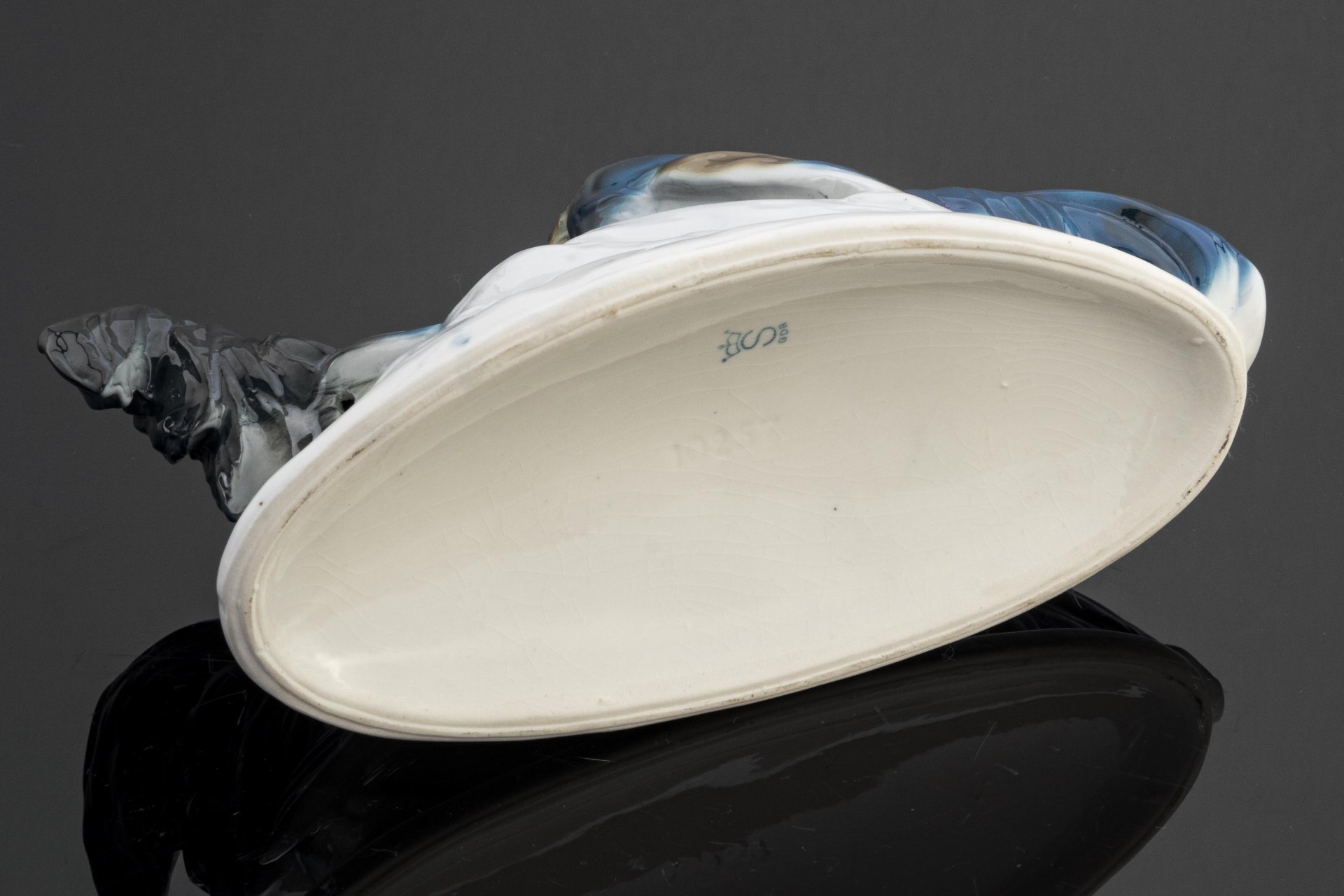 Статуэтка "Петухи", фарфор, роспись, Carl Scheidig, Gräfenthal, ГДР, 1972-1990 гг. стоимостью ...