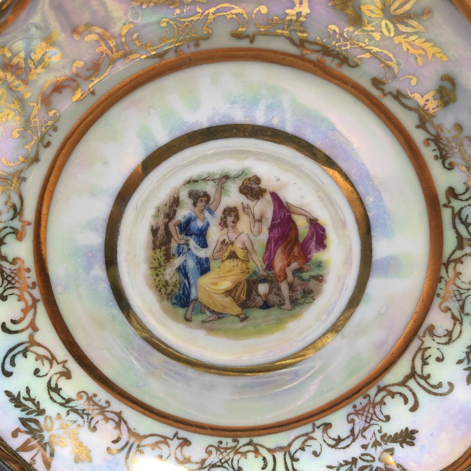 Набор из четырех блюдец с античной сценой, фарфор, деколь, золочение ...