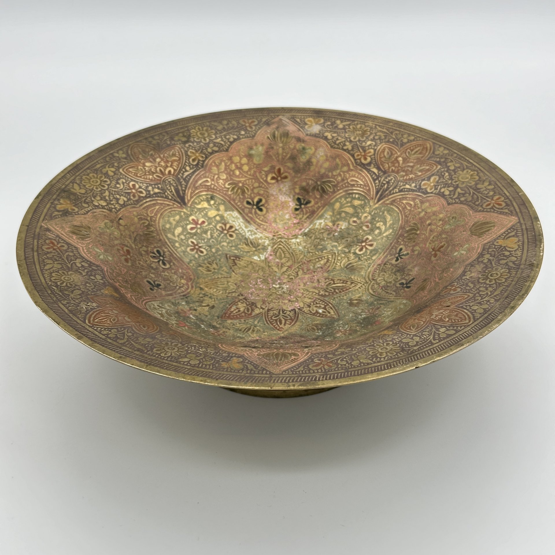 Ваза (мелочница), выполненная в восточном стиле, латунь, эмаль, Индия ...