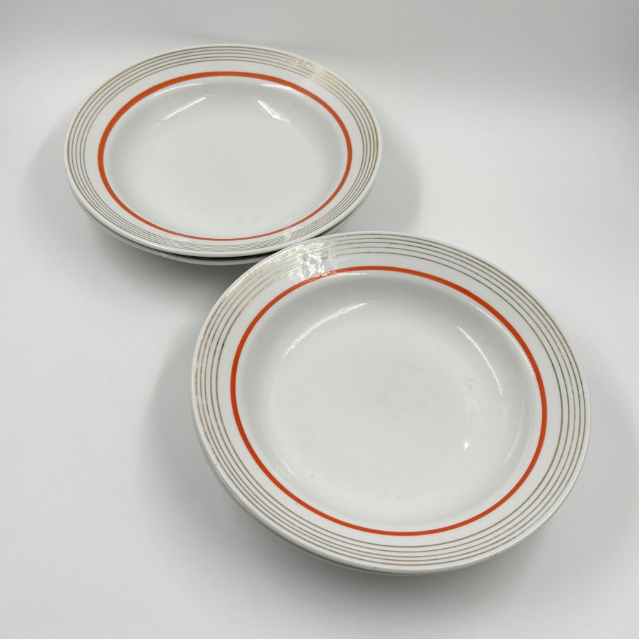 Набор из 4-х обеденных тарелок, декорированных линиями, фарфор ...
