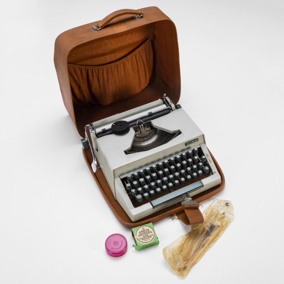 Машинка печатная "Erika 15" в кофре, металл, пластик, Германия, 1960 ...