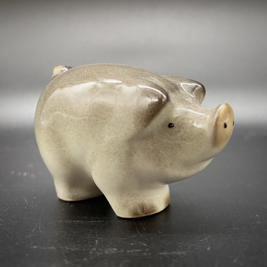 Статуэтка "Поросёнок", фарфор, роспись, Ленинградский фарфоровый завод (ЛФЗ), СССР, 1970-1991 гг ...