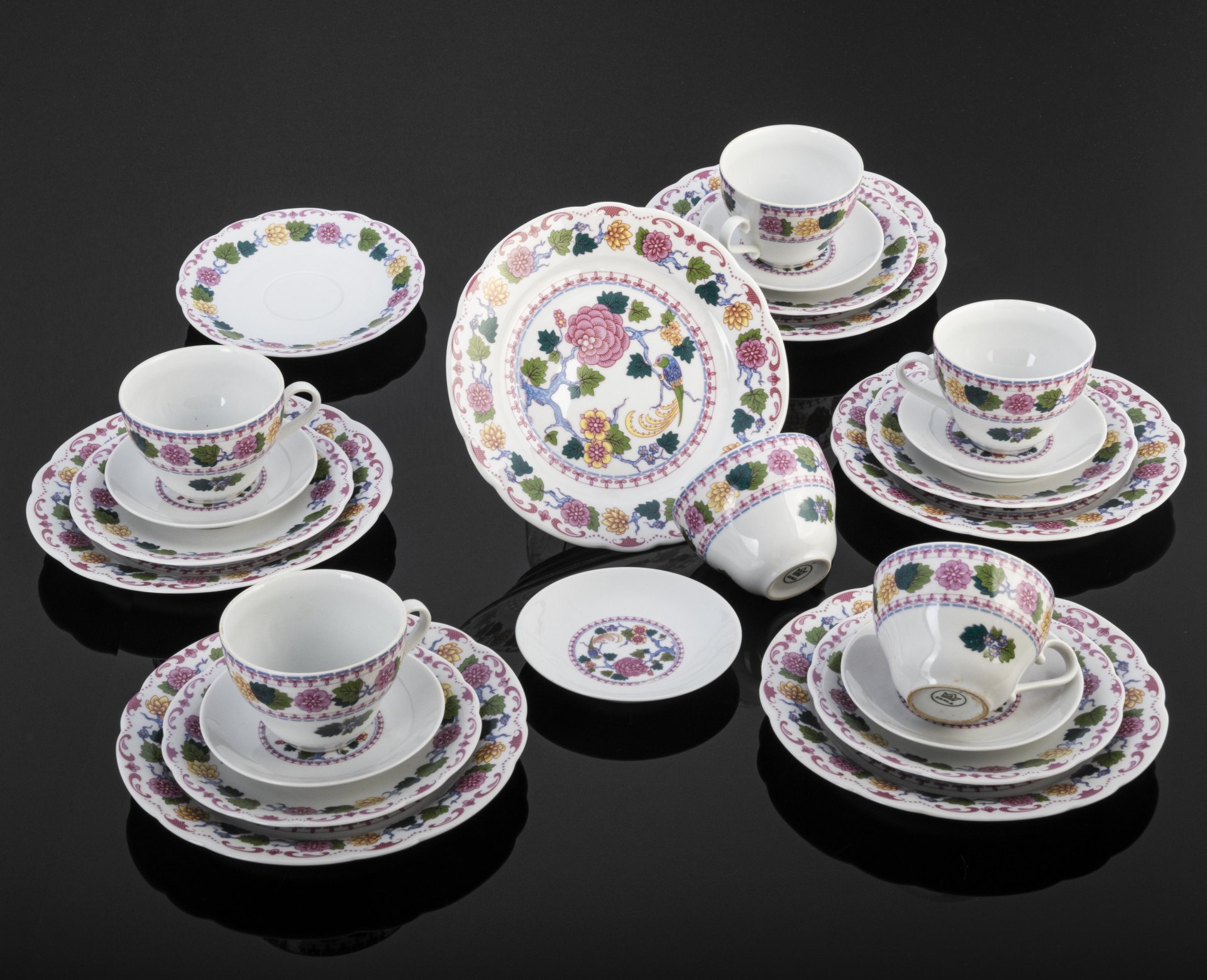 Сервиз чайно-кофейный "Райские птицы" на 6 персон (30 предметов), фарфор, деколь, Kahla, ГДР ...