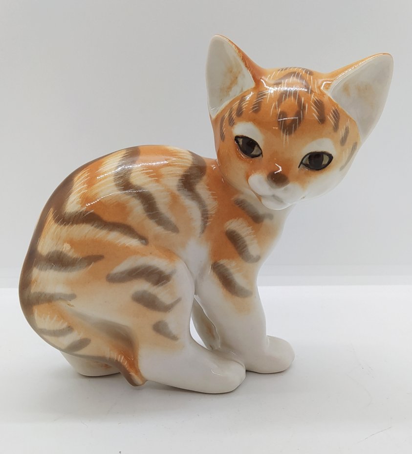 Статуэтка "Котёнок", фарфор, роспись, Ленинградский фарфоровый завод (ЛФЗ), СССР, 1970-1991 гг ...