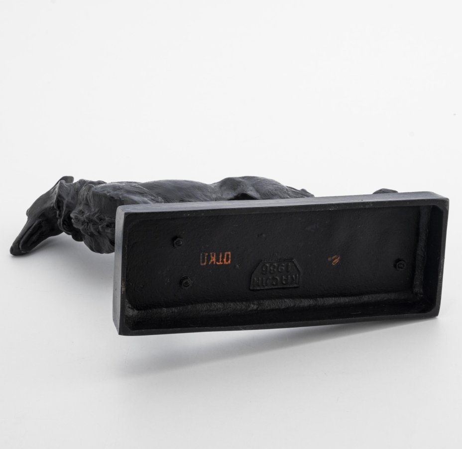 Статуэтка "Борзая", скульптор А.И. Посядо, чугун, крашение, Каслинский ...