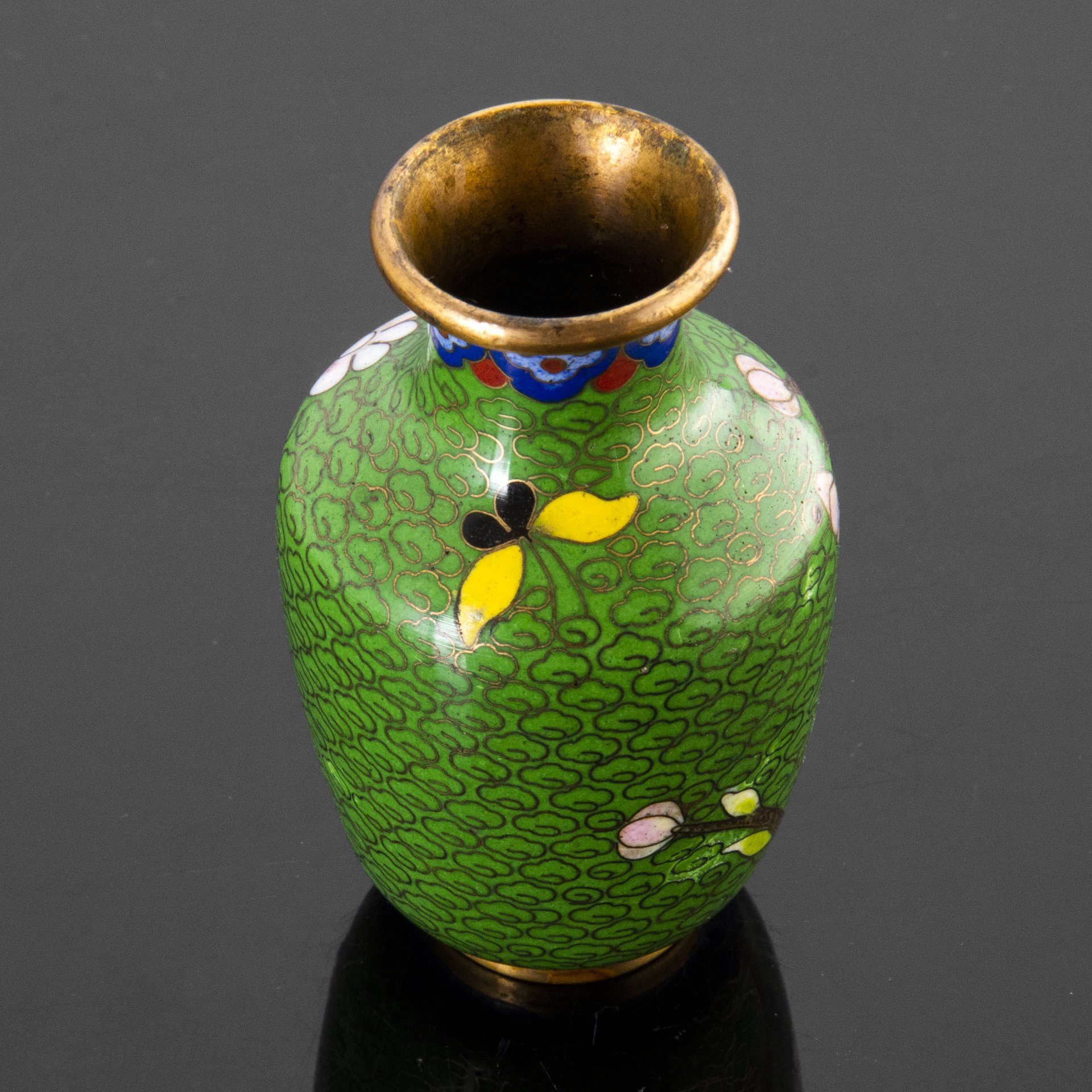 Ваза миниатюрная в технике клуазоне, медь, эмаль, Китай, 1930-1950 гг ...