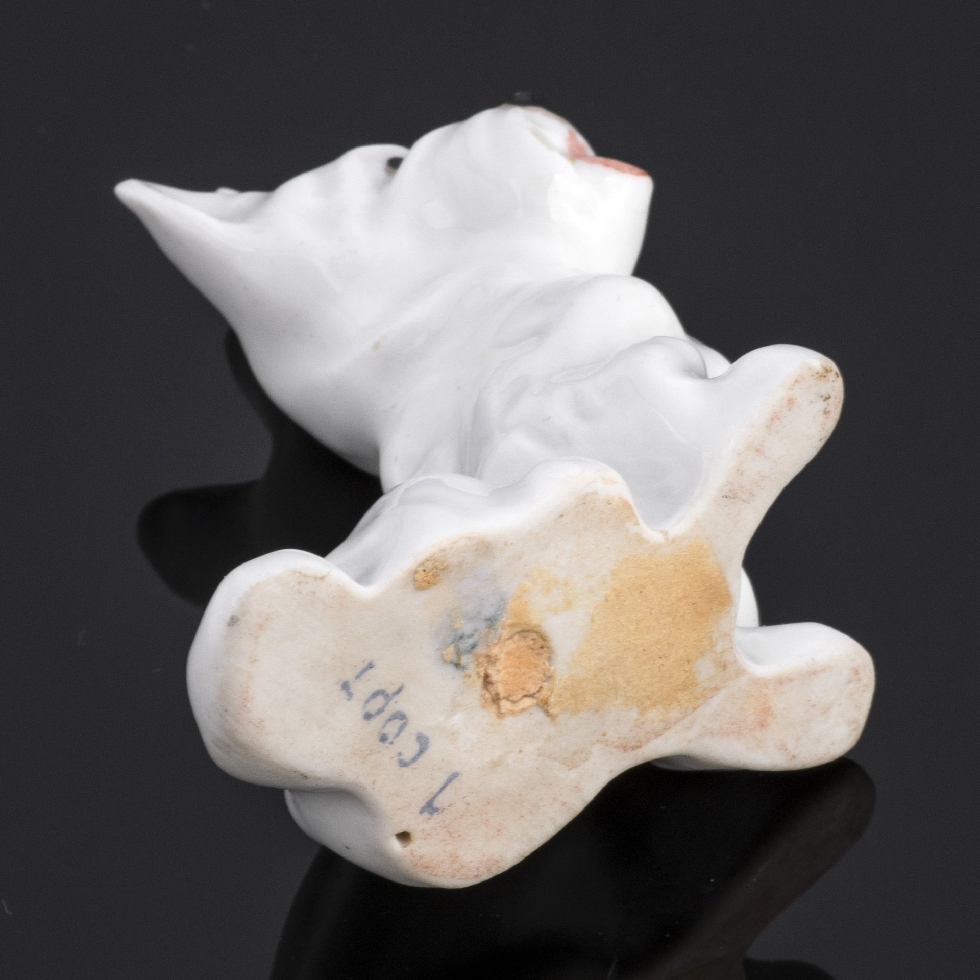 Статуэтка "Скотч-терьер", фарфор, роспись, Ленинградский фарфоровый ...